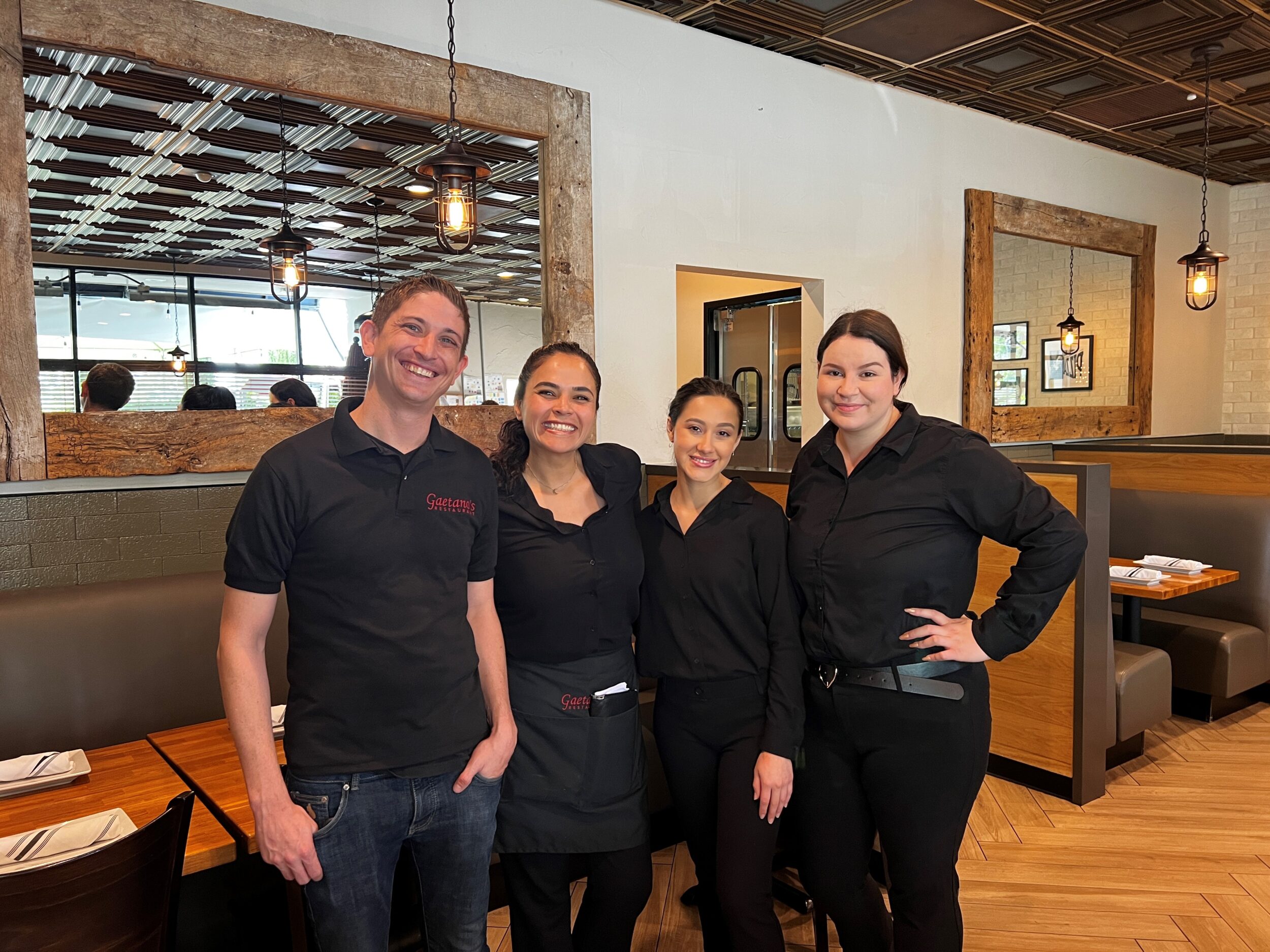 employees2 - Gaetano's Italian Restaurant
